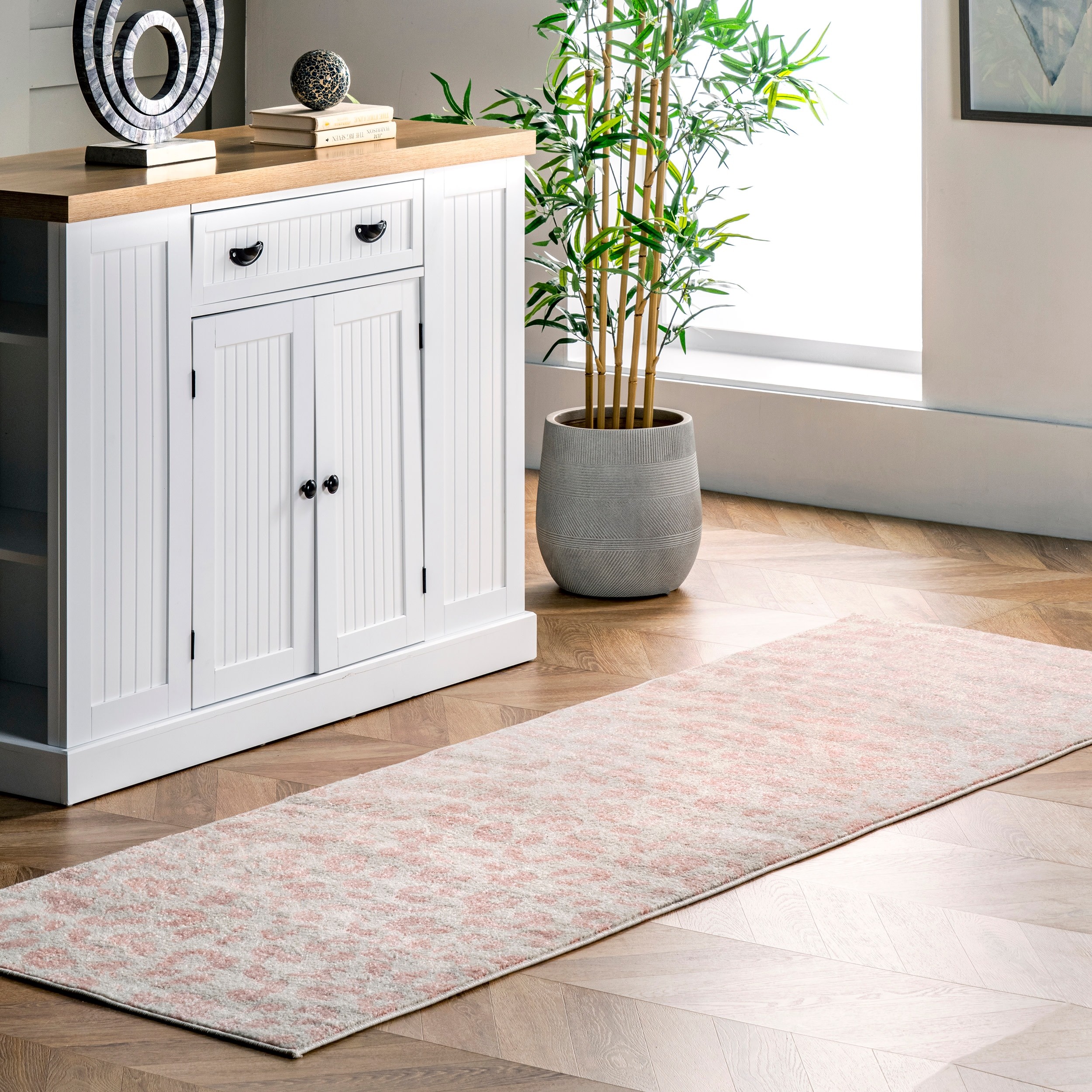 nuLOOM Bodrum 2 X 8 (ft) Baby Pink Indoor Animal Print Runner Rug ...