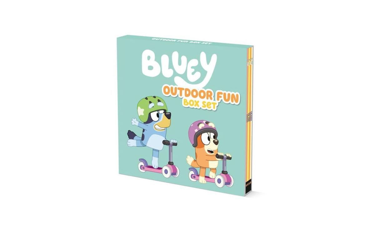 Bluey Outdoor Fun Box Set by Penguin Young Readers Deals and Price ...