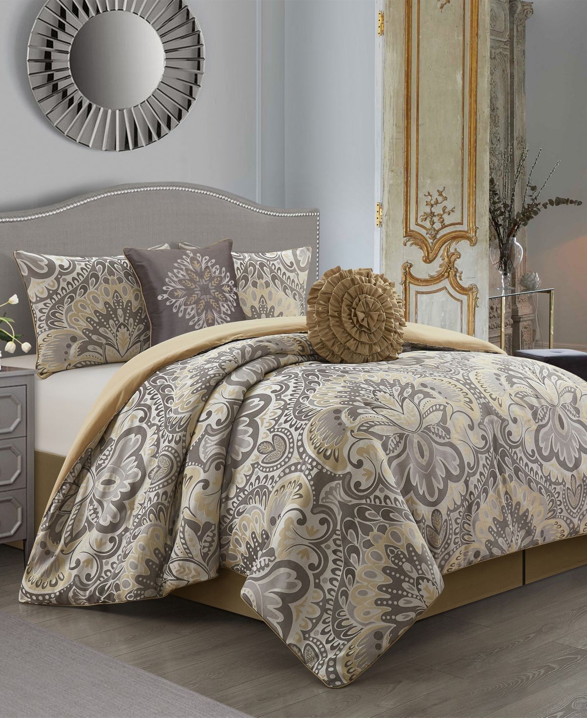 Amelia 6-Pc. Comforter Set, Queen Deals and Price History at JoinHoney ...