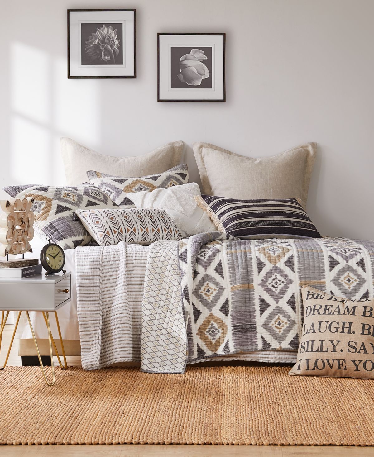 Santa Fe Quilt, Twin Best Deals and Price History at JoinHoney.com | Honey