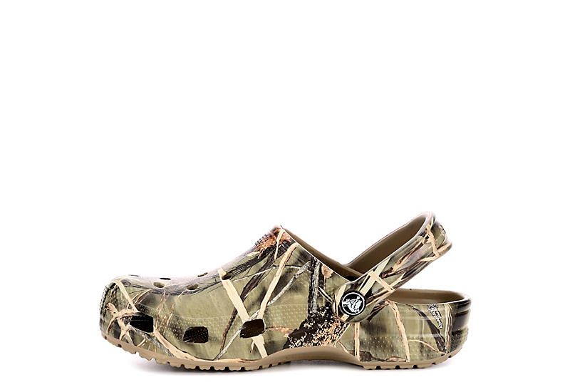 Crocs Unisex Realtree Classic Clog - Camo Best Deals and Price History ...