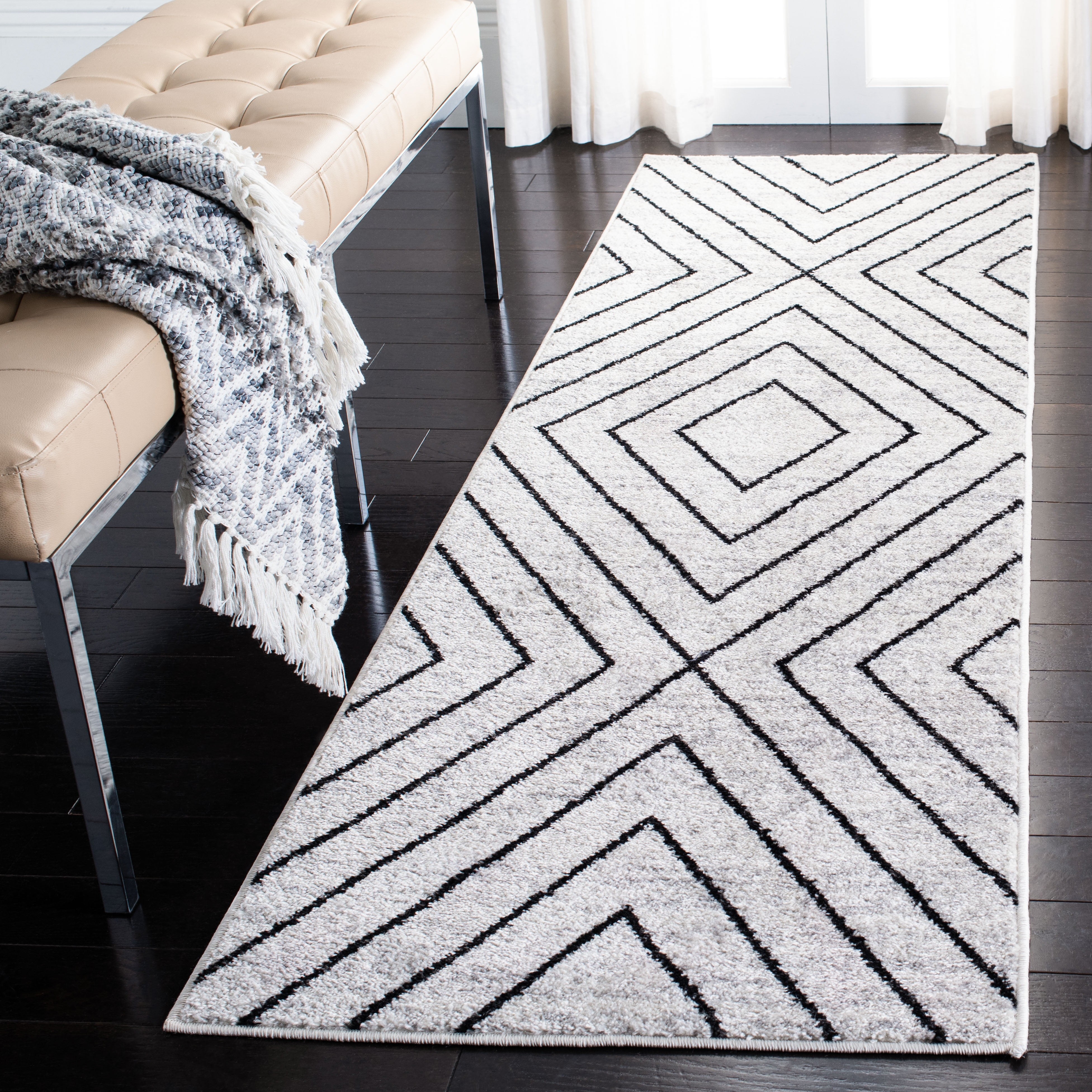 SAFAVIEH Adirondack Evonne Geometric Runner Rug Ivory Grey 2 6 x 10 ...