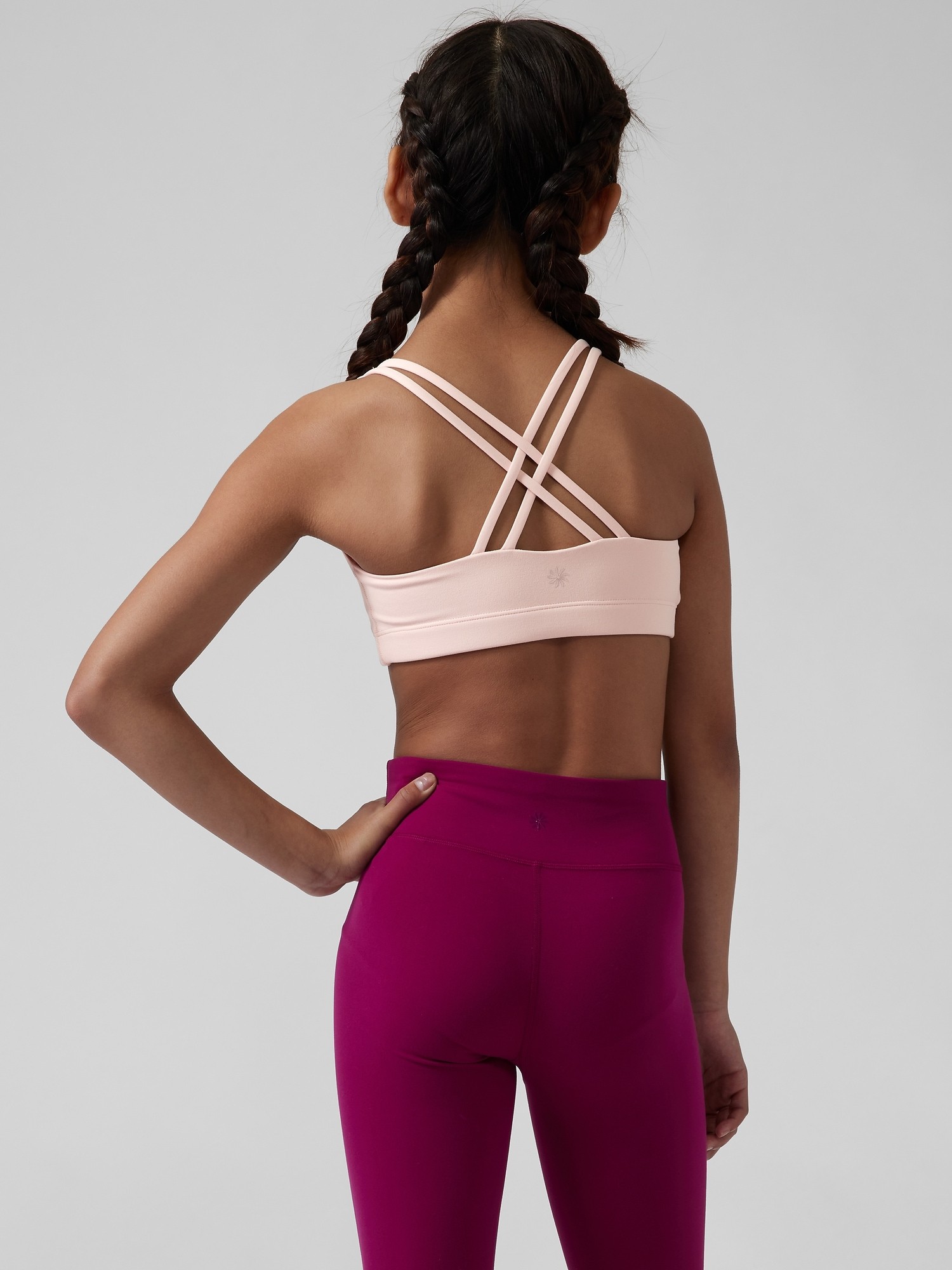 Athleta Girl Upbeat 2.0 Bra Die besten Deals und Preisentwicklungen auf joinhoney.com | Honey